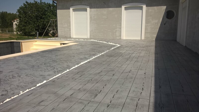 Comment créer une terrasse en béton ? | Revet & Styl